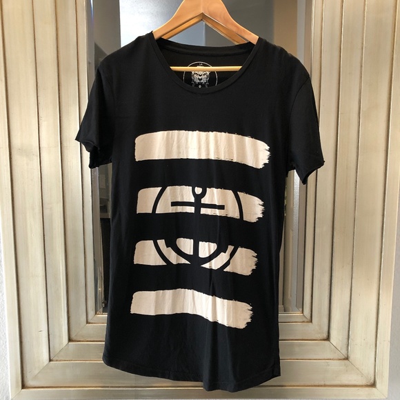 Violate clothing | Shirts | Anchor Tshirt | Poshmark